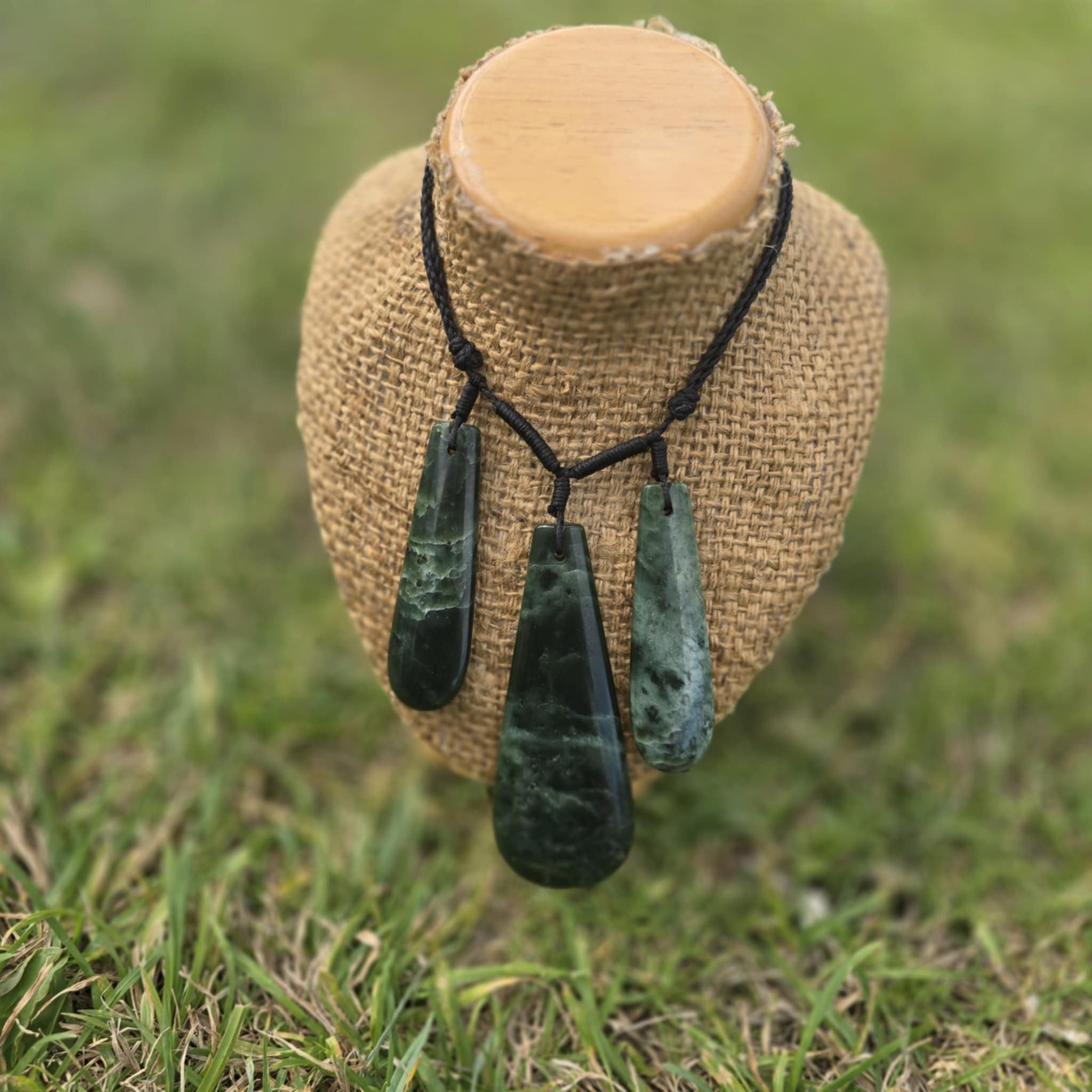 Roimata/Kuru/The Drop – 10 Hearts 1 Soul